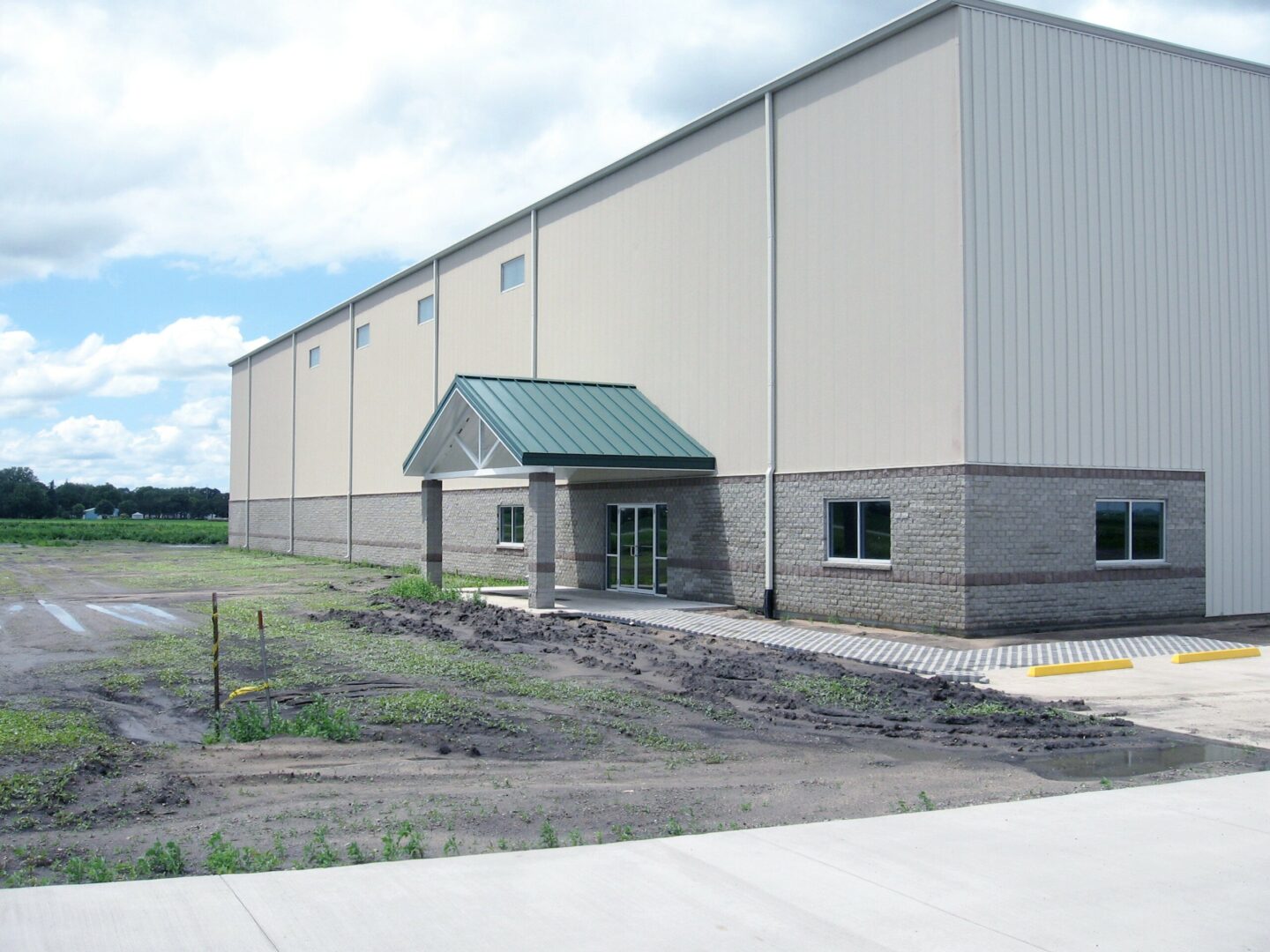 Spencer Industries Foundation Spec Building » Midstates Builders, Inc.